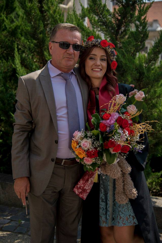 Jean Podila, avec sa fille – Roomanies